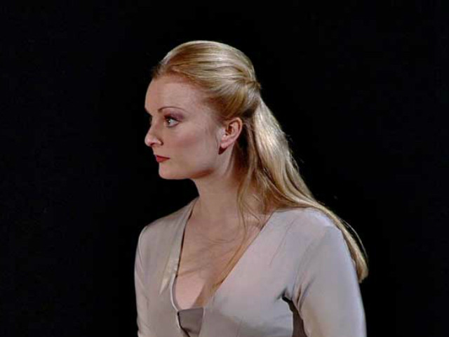 Lucy Crowe (Performer) | Opera Online - The opera lovers web site