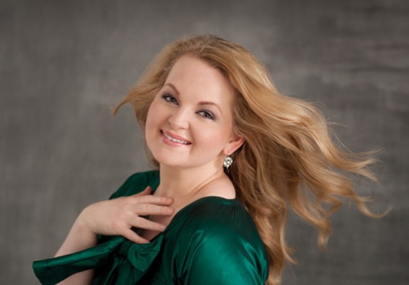 Elizabeth DeShong (Performer) | Opera Online - The opera lovers web site