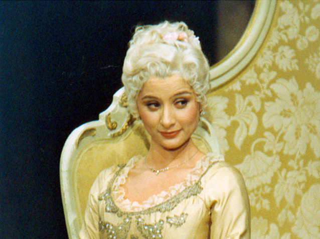 Ileana Tonca (Performer) | Opera Online - The opera lovers web site