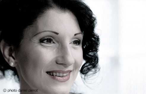 Ana-Camelia Stefanescu (Performer) | Opera Online - The opera lovers web site