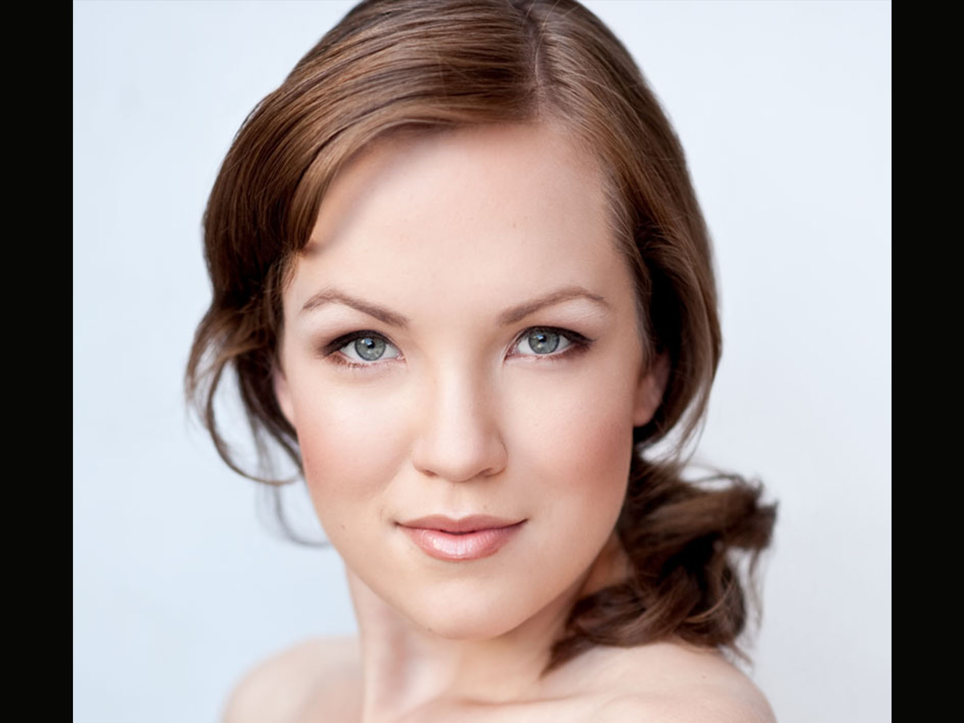 Emily Edmonds (Performer) | Opera Online - The opera lovers web site