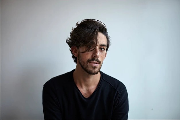 Evan Hughes (Performer) | Opera Online - The opera lovers web site