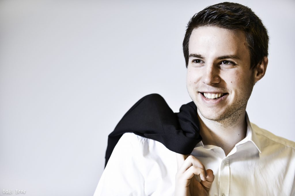 Pierre Derhet (Performer) | Opera Online - The opera lovers web site