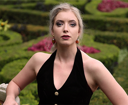 Erica Petrocelli (Performer) | Opera Online - The opera lovers web site