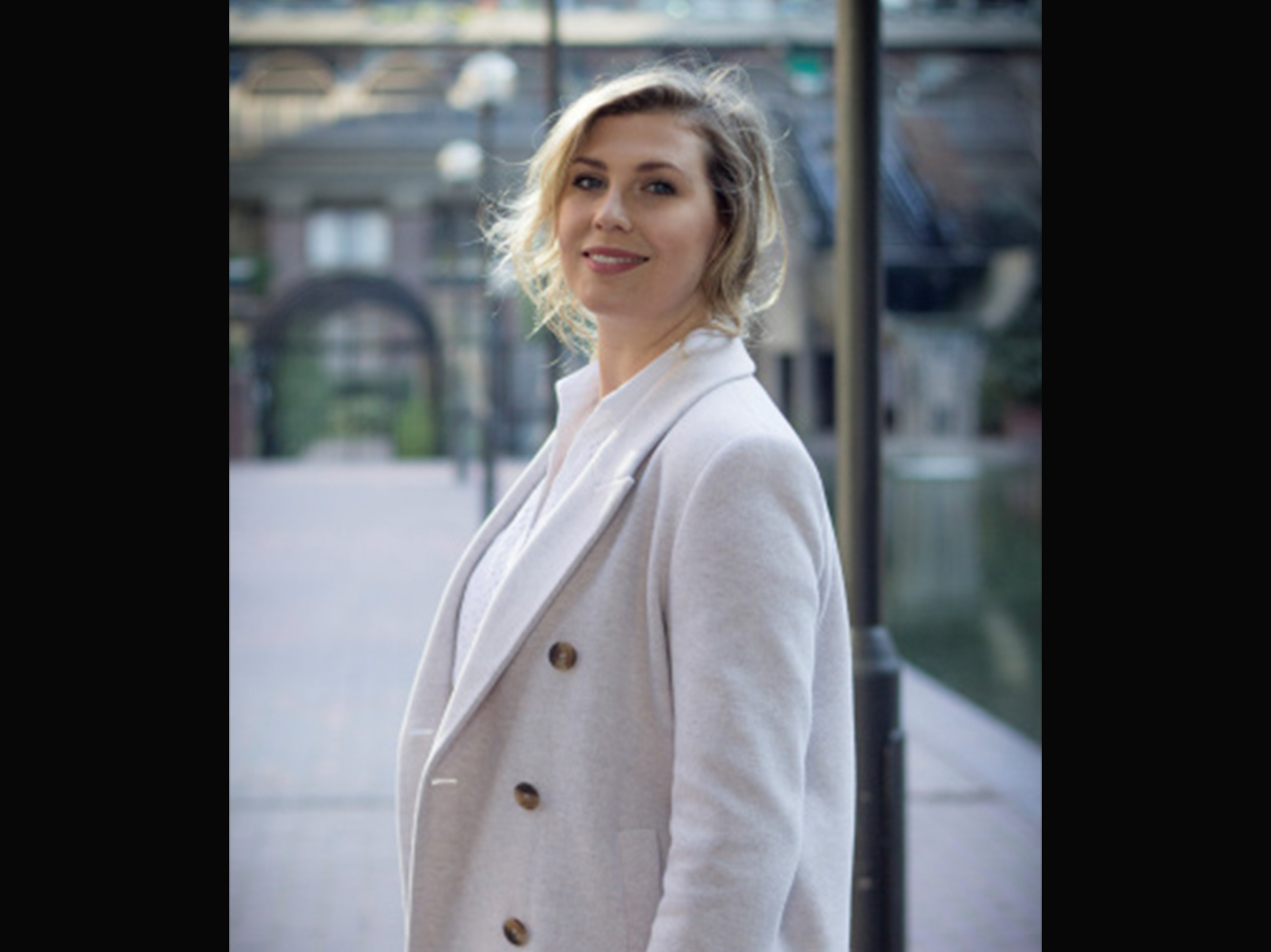 Alexandra Lowe (Performer) | Opera Online - The opera lovers web site