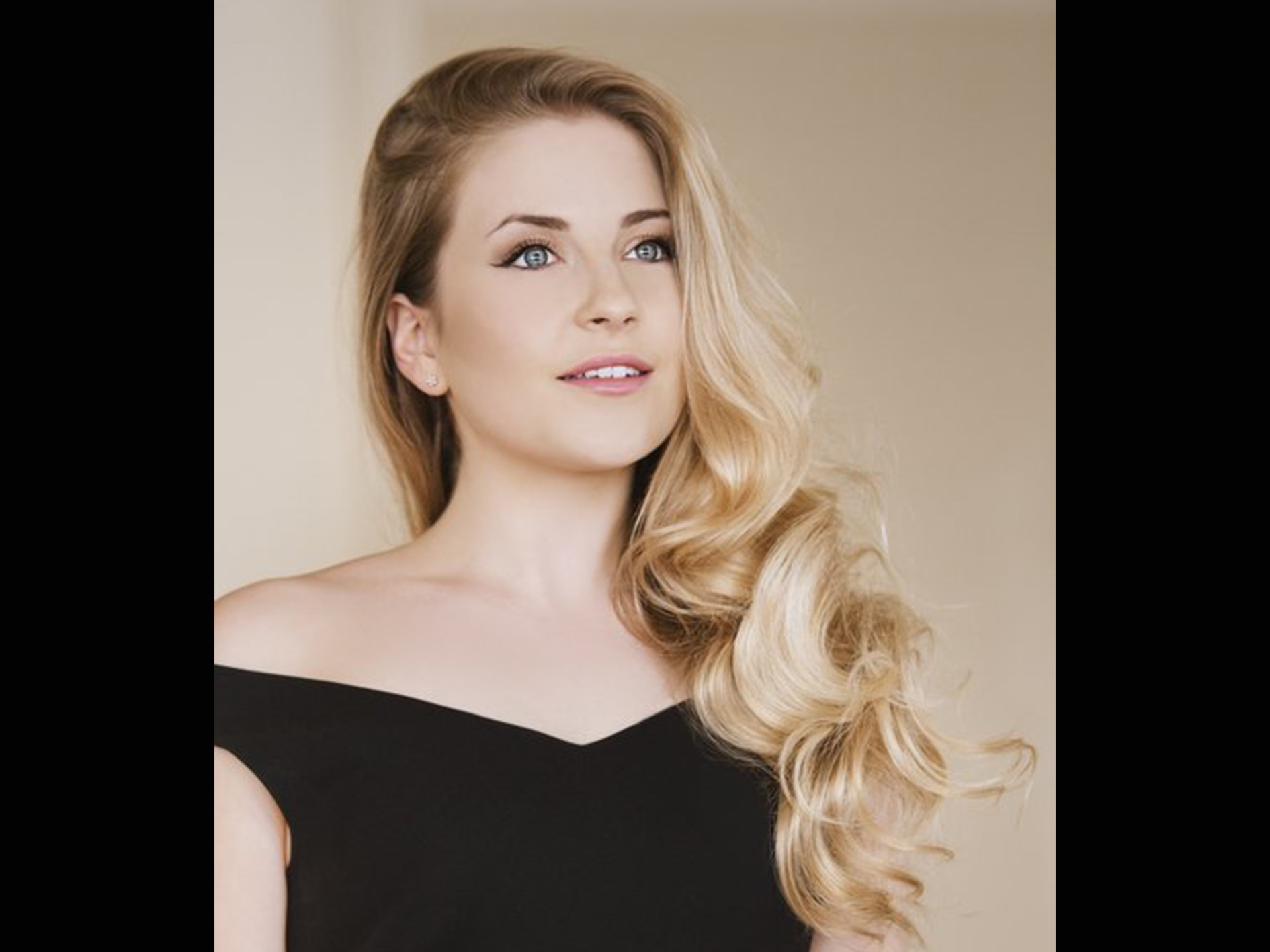 Alexandra Oomens (Performer) | Opera Online - The opera lovers web site