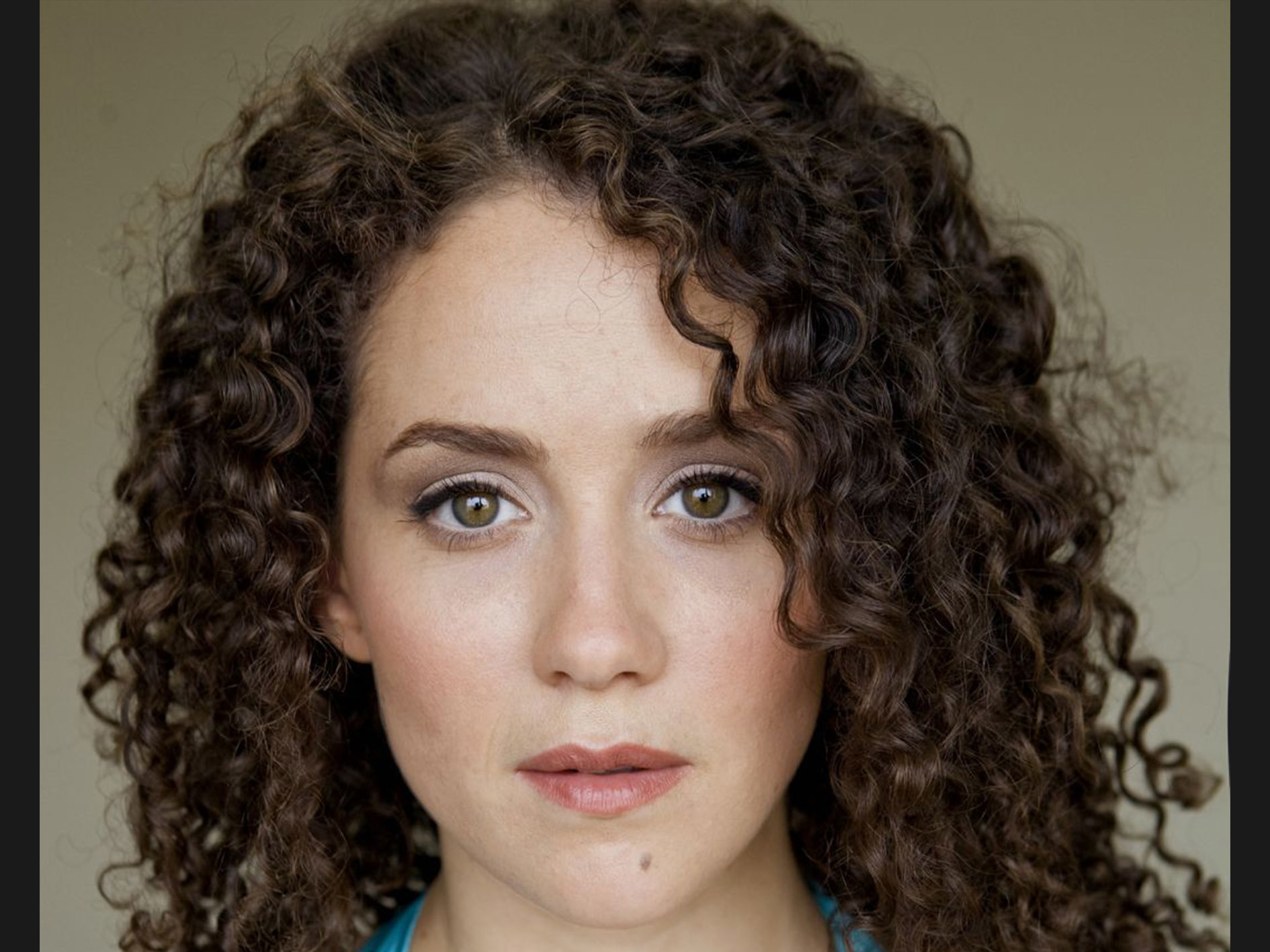 Alma Sadé (Performer) | Opera Online - The opera lovers web site