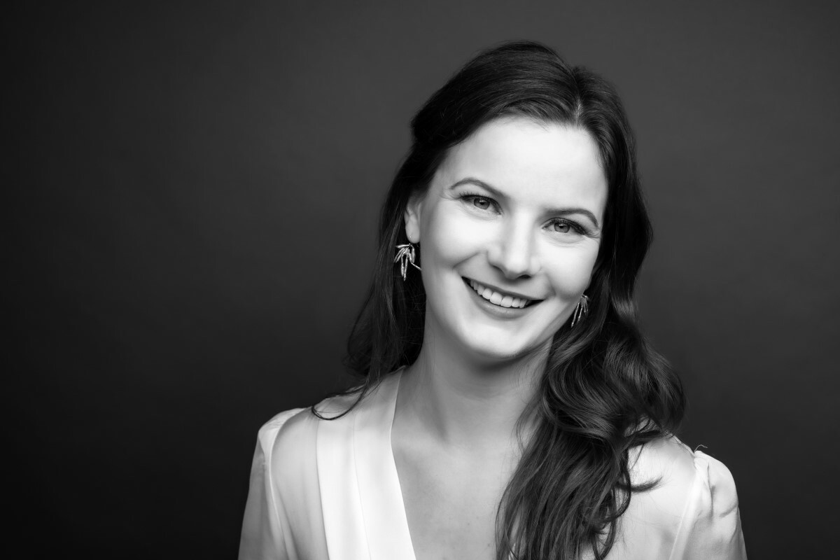 Liv Redpath (Performer) | Opera Online - The opera lovers web site