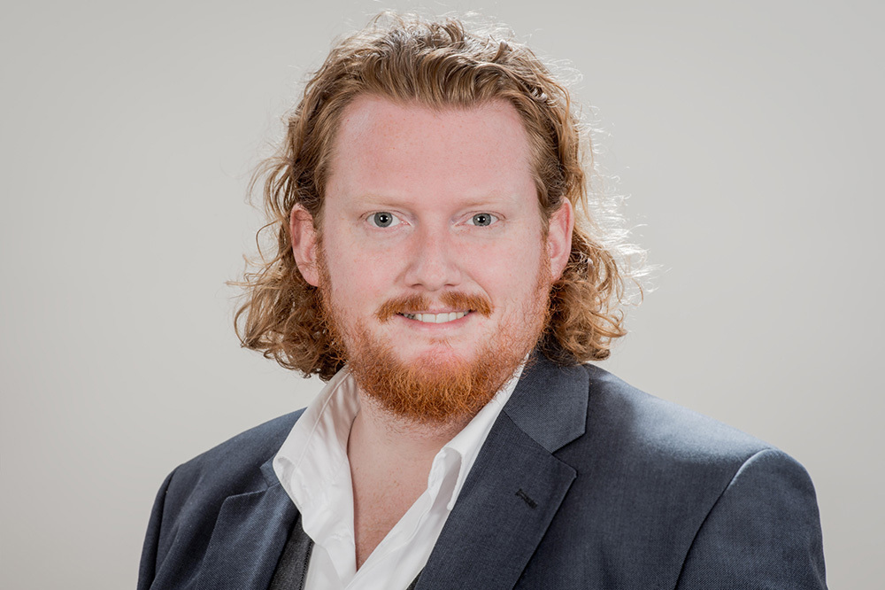 Alexander Robin Baker (Performer) | Opera Online - The opera lovers web ...