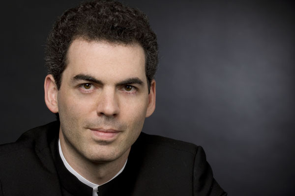 Vassilis Christopoulos (Conductor) | Opera Online - The opera lovers ...