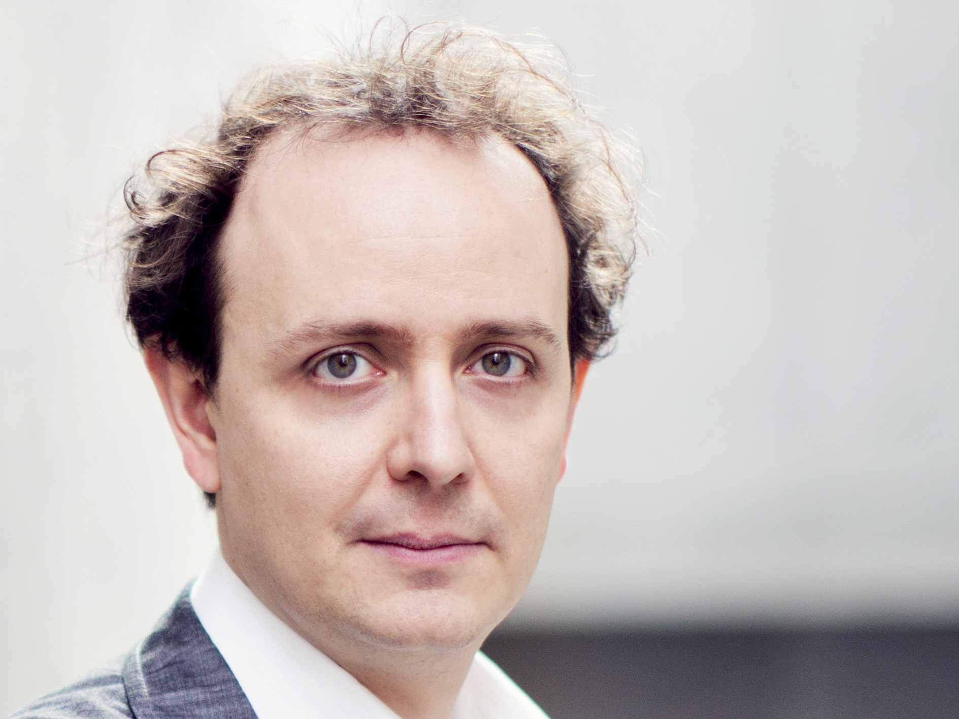Adrian Kelly (Conductor) | Opera Online - The opera lovers web site