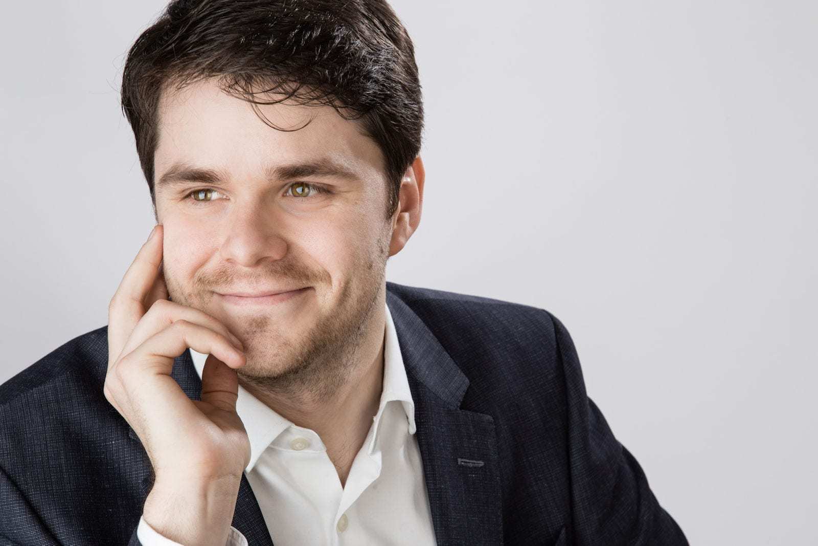 Nicholas Carter (Conductor) | Opera Online - The opera lovers web site