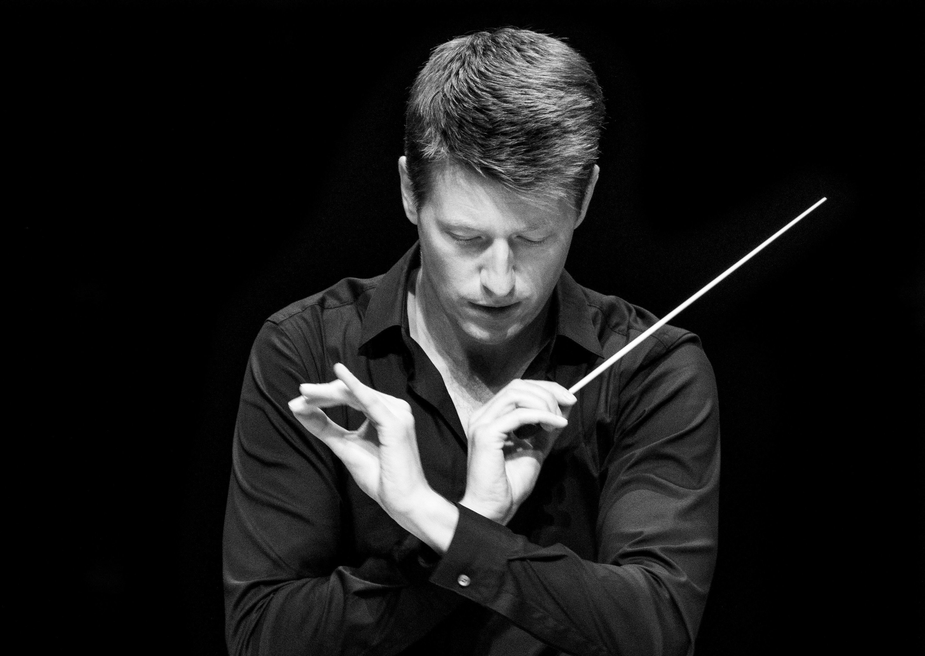 Duncan Ward (Conductor) | Opera Online - The opera lovers web site