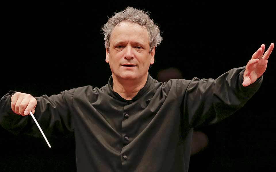 Louis Langrée (Conductor) | Opera Online - The opera lovers web site