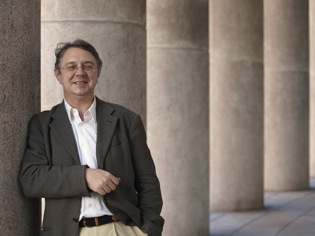 Víctor Pablo Pérez (Conductor) | Opera Online - The opera lovers web site