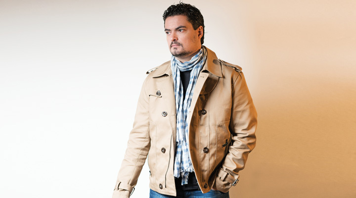 George Petrou (Conductor) | Opera Online - The opera lovers web site