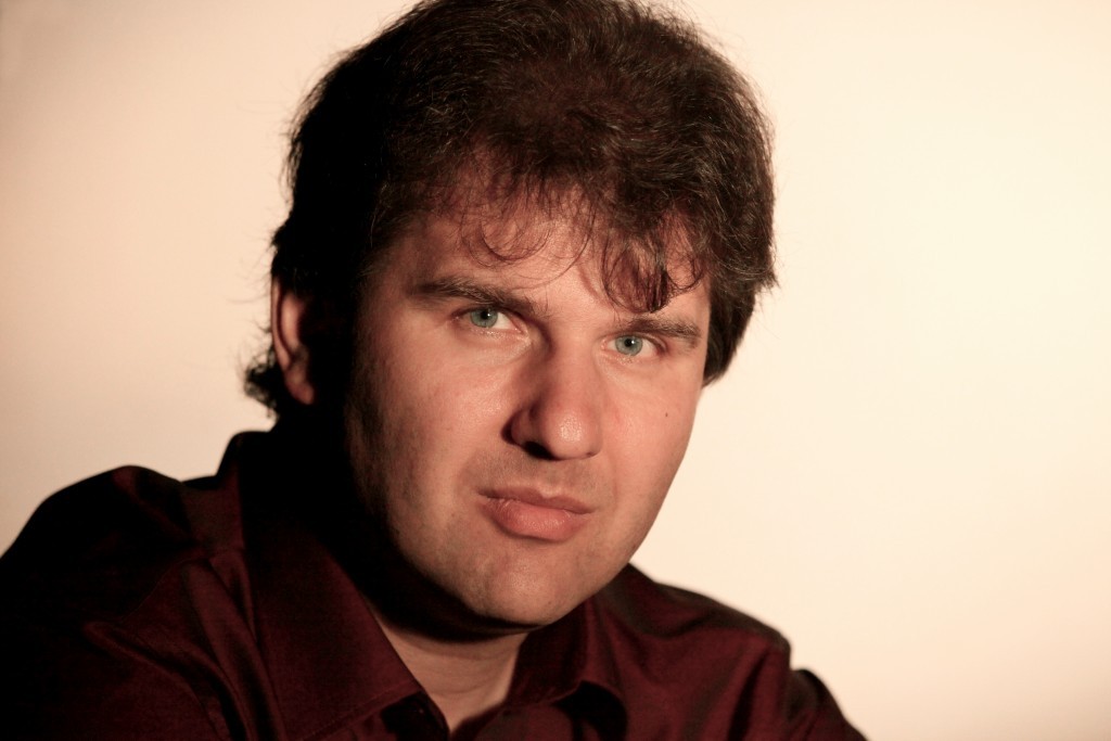 Tomáš Hanus (Conductor) | Opera Online - The opera lovers web site