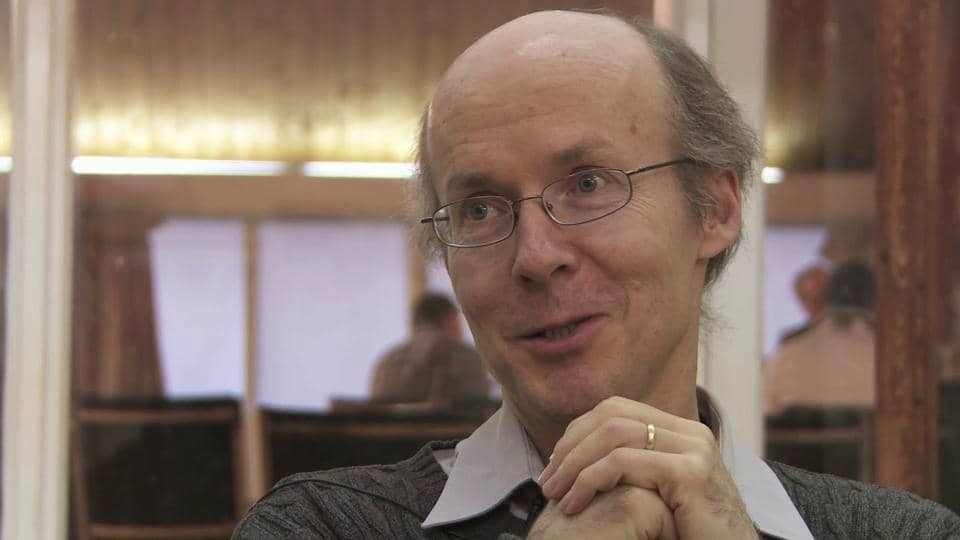 David Fallis (Conductor) | Opera Online - The opera lovers web site