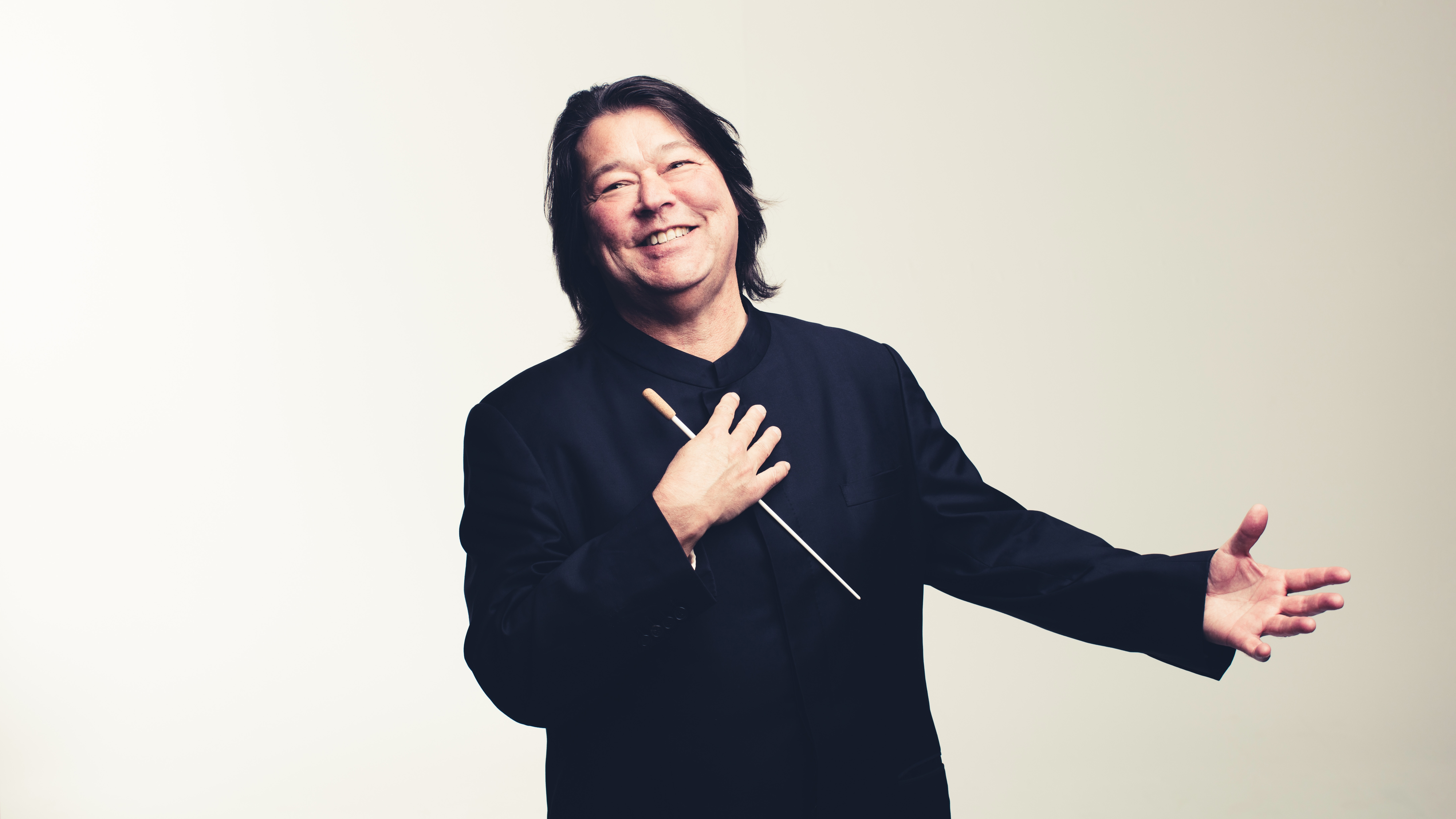 Joseph Swensen nommé directeur musical de l’Orchestre National Bordeaux ...