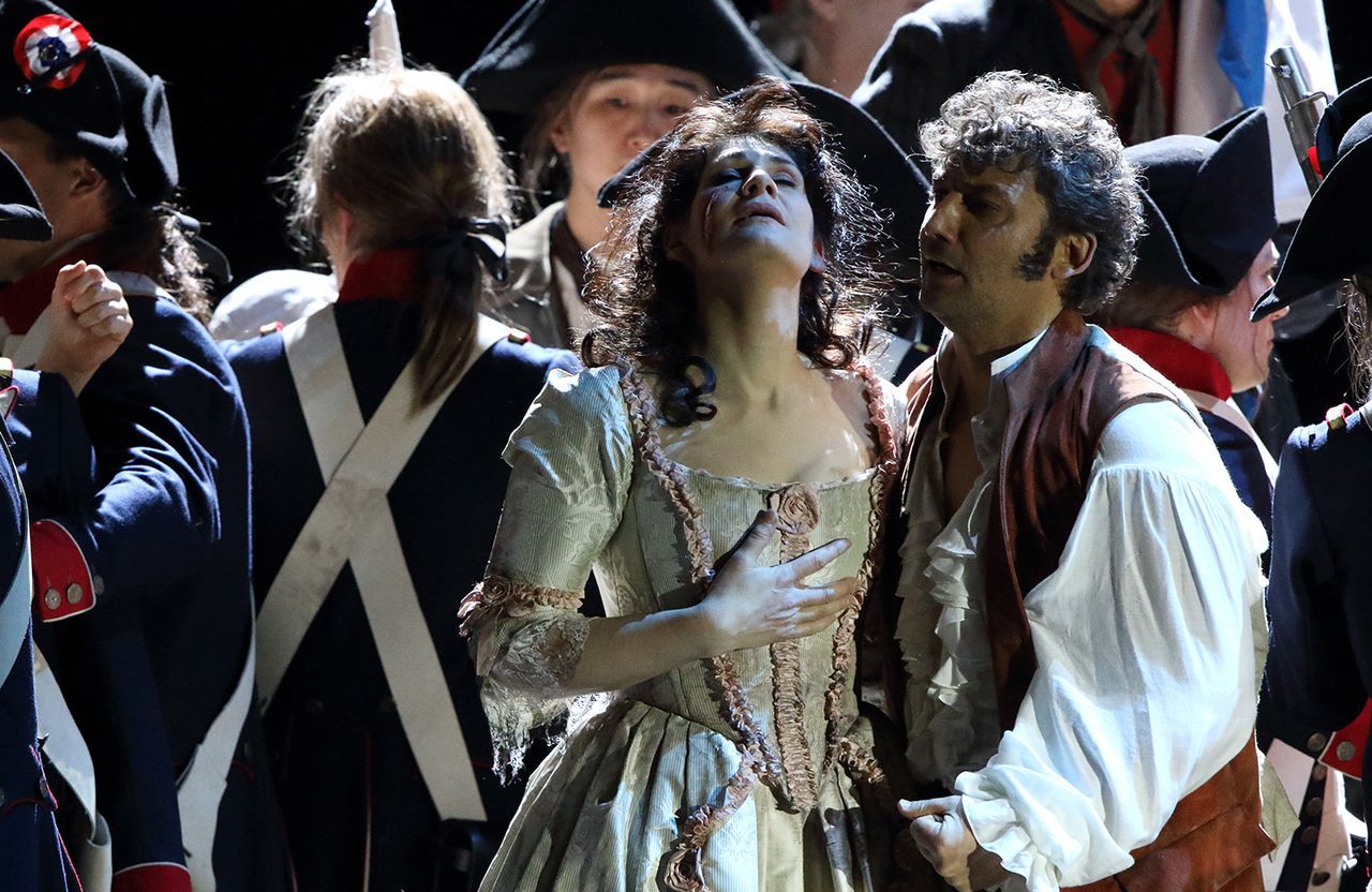 Bayerische Staatsoper Umberto Giordano Andrea Chenier (Column) | Opera ...