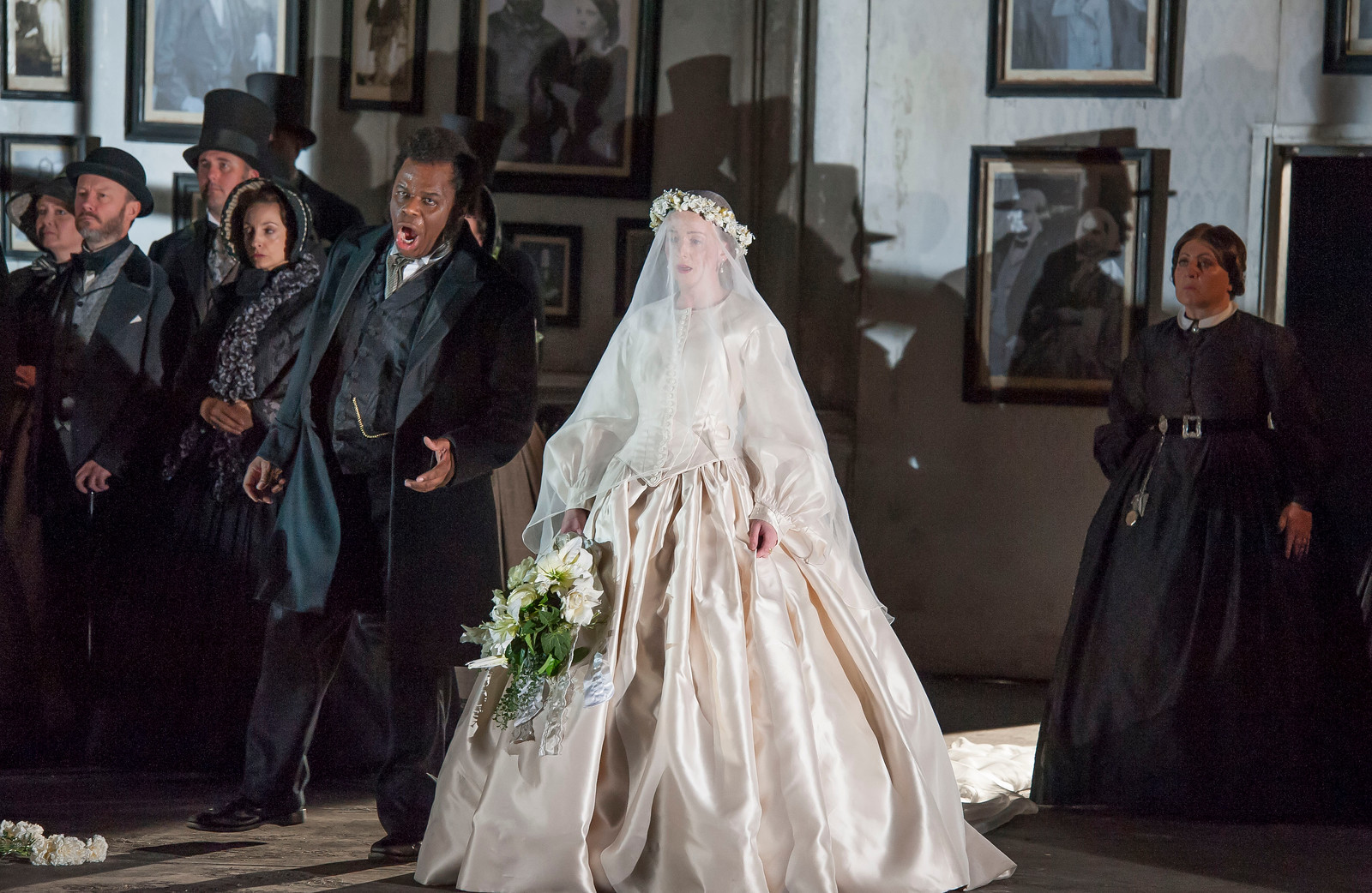 Strong Revival of David Alden’s Lucia di Lammermoor at the London ...