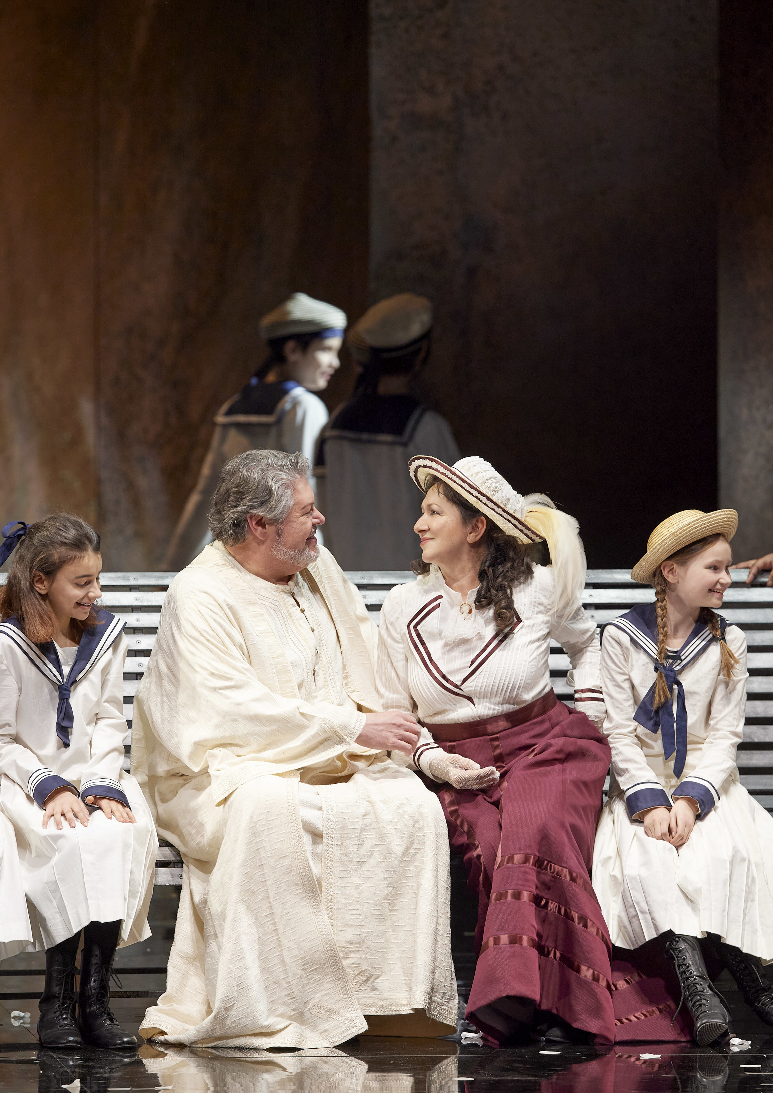 Innige Lichtgestalt und strahlender Rollendebütant: Verdis "Otello" an ...