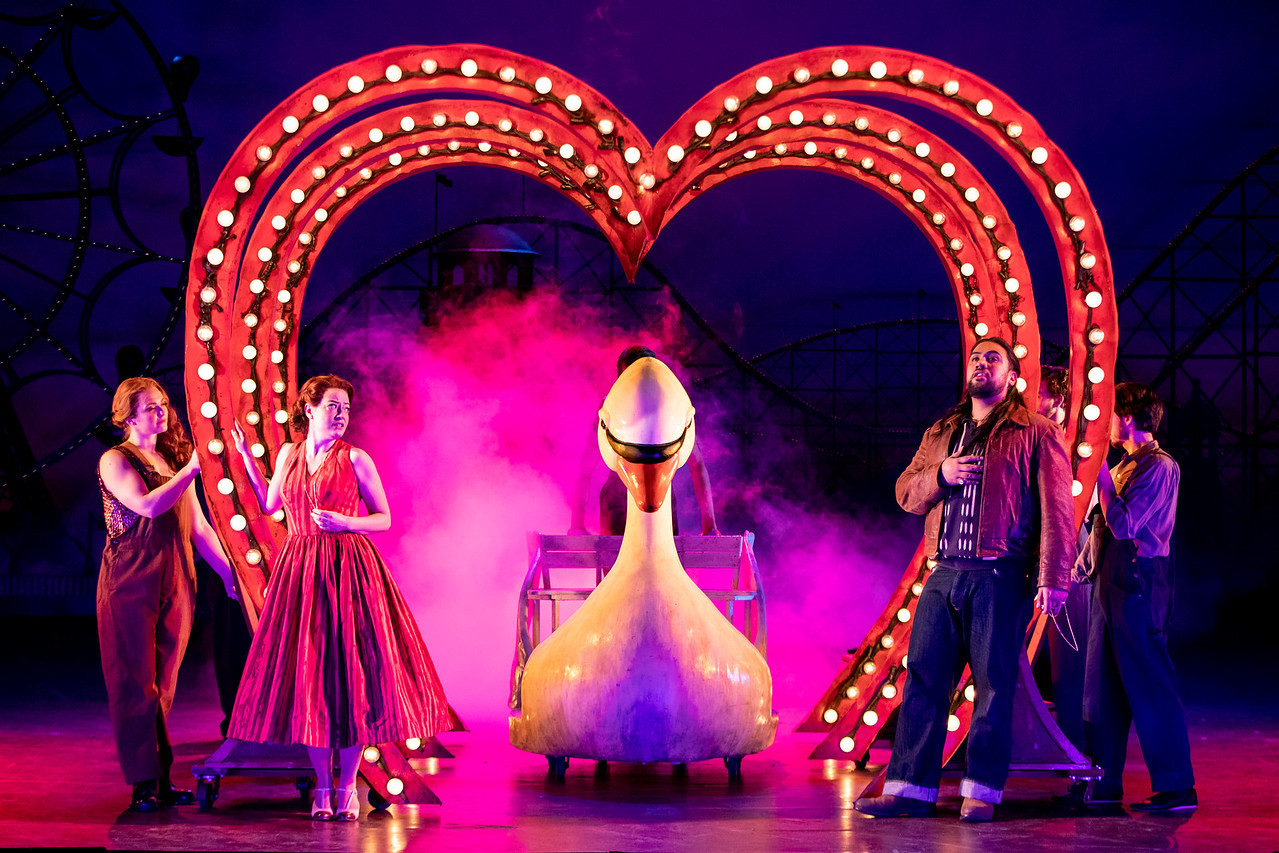 Columns linked to Così fan tutte - English National Opera (2022 ...