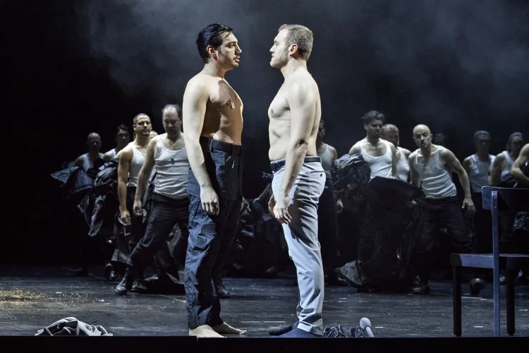 Ernani défiguré à l'Opera Ballet Vlaanderen (Chronique) | Opera Online ...